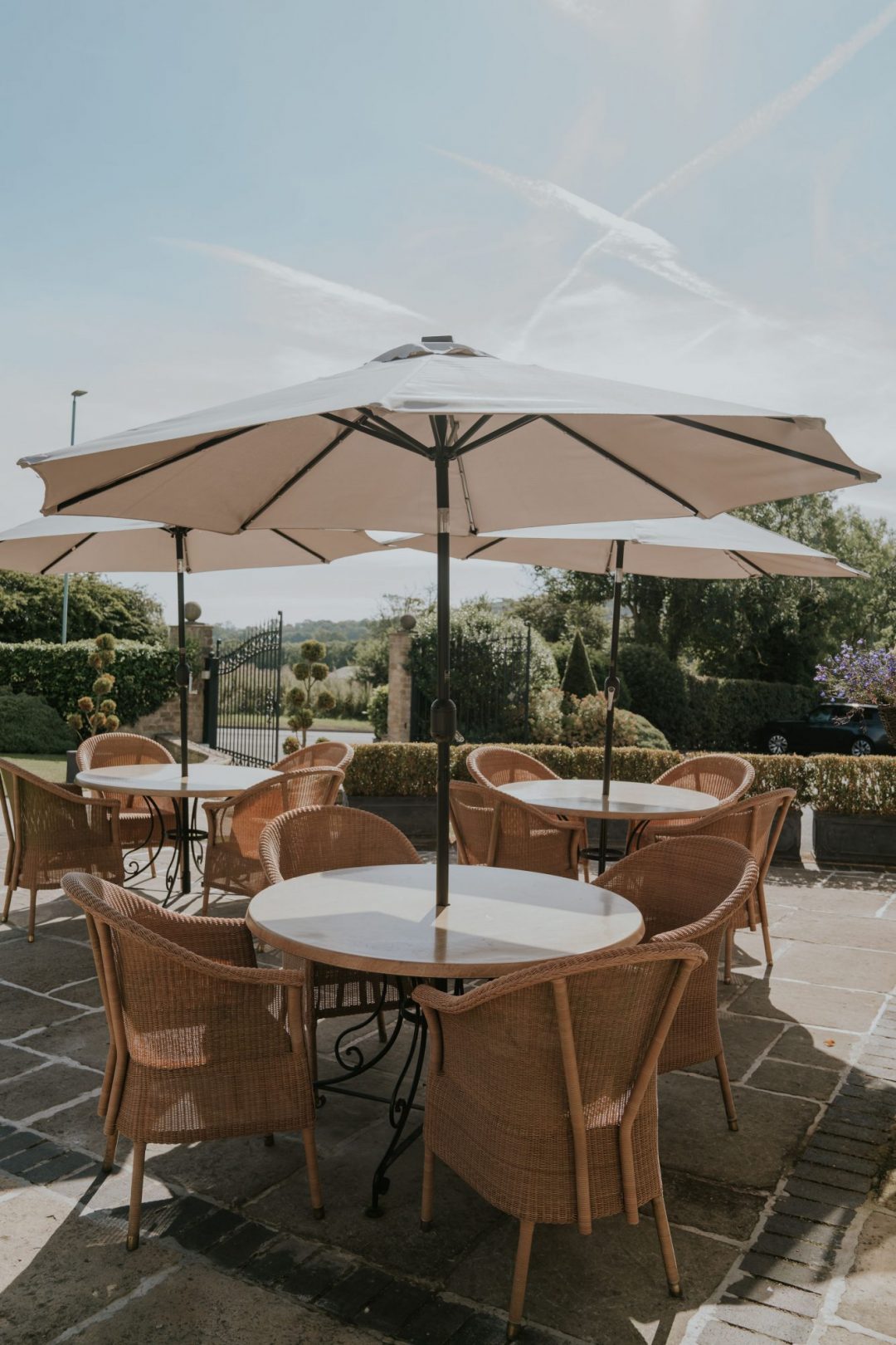 DINE ALFRESCO THIS SUMMER | Number Four at Stow